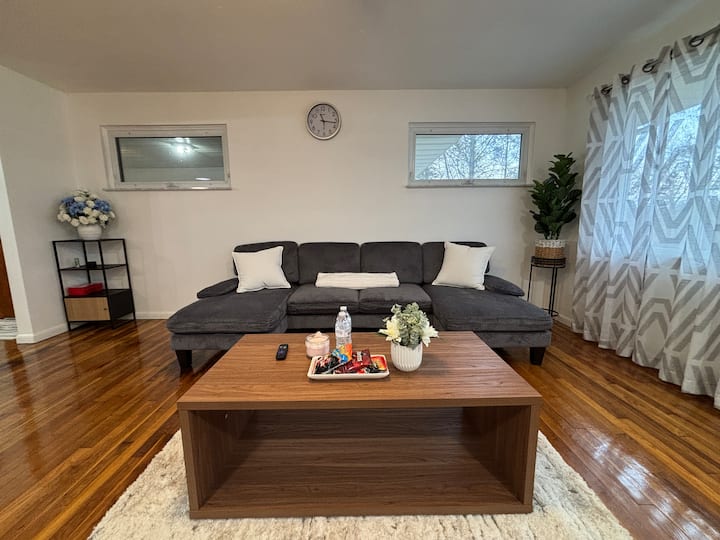 3 Bedrooms Cozy Home Near Logan Valley Mall - Altoona, PA