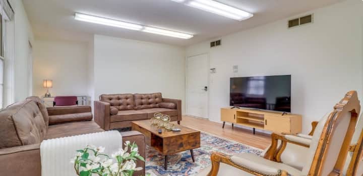 Modern 2br Suite 202: Toledo & Sylvania Gateway - Toledo, OH