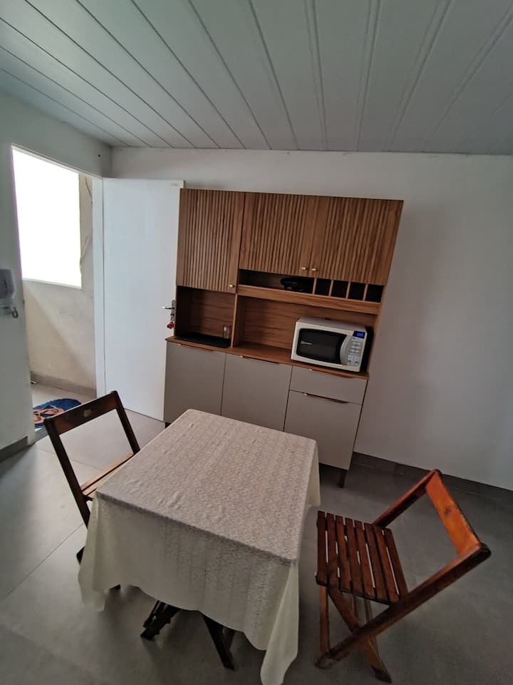 Kitnet 203 Próximo A Praia E Shopping - Vila Velha