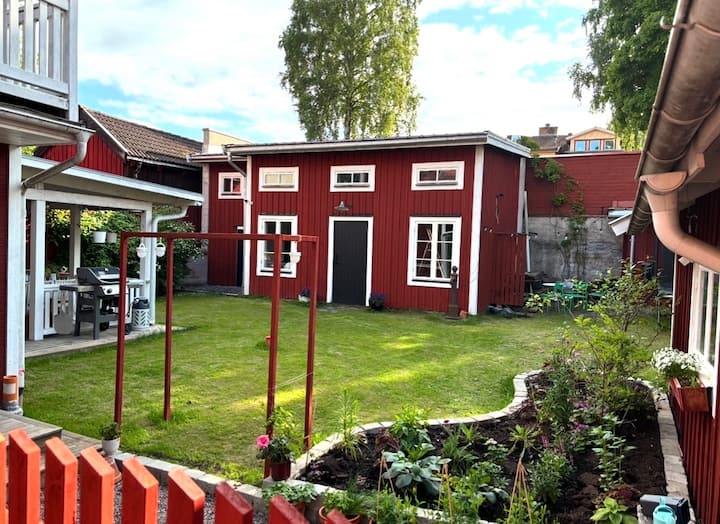 Gårdshus Konstvaktaren Mitt I Världsarvet - Falun