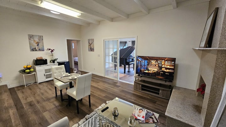 Guest House - Spacious & Quiet In Santa Ana. - Santa Ana, CA
