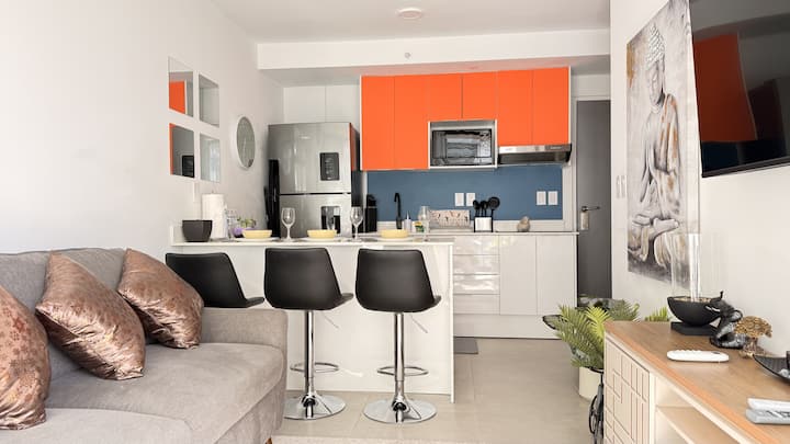 Sky Garden, Parking, A/c, Wifi, Pool, Gym - San José