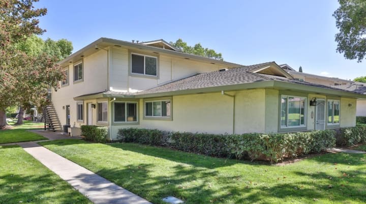 Bright & Modern 2br | Walking To Good Sam Hospital - San José