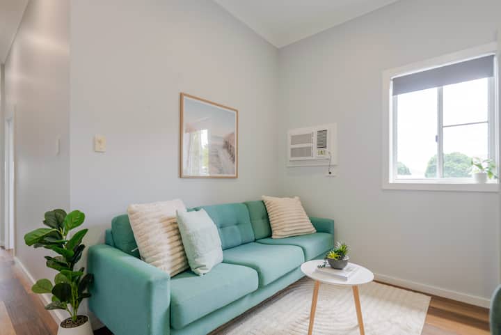 Modern 3br Apartment | Quiet Area, Close To City - Cairns