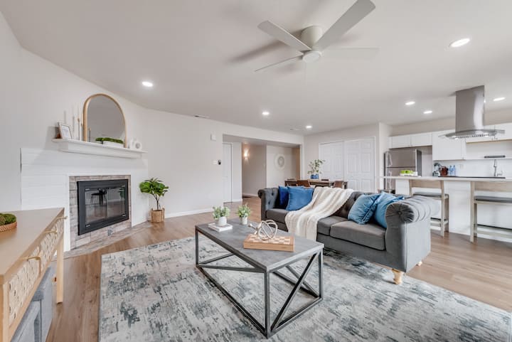 Bright & Cozy 3 Br Home In The Colony - The Colony, TX