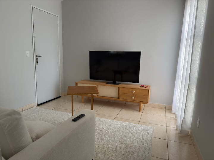 Apartamento Bem Localizado - Rio Verde