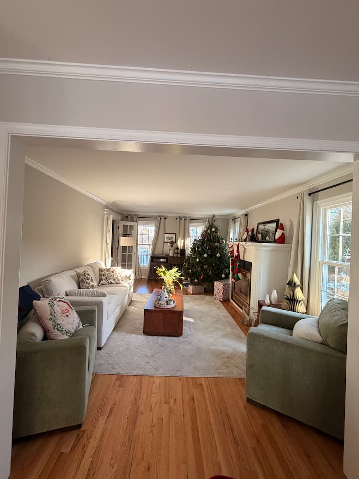 Spacious And Bright Big House - Columbia, MD