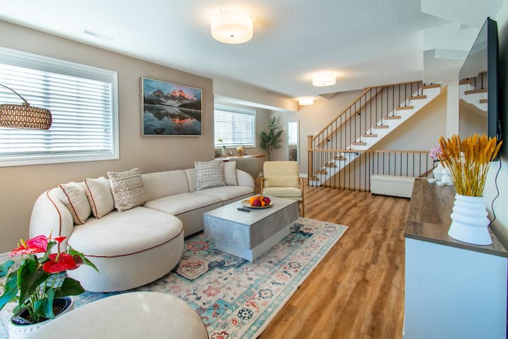 8 Min To Lake Simcoe | Walk To Go Train & Hwy 400 - Barrie