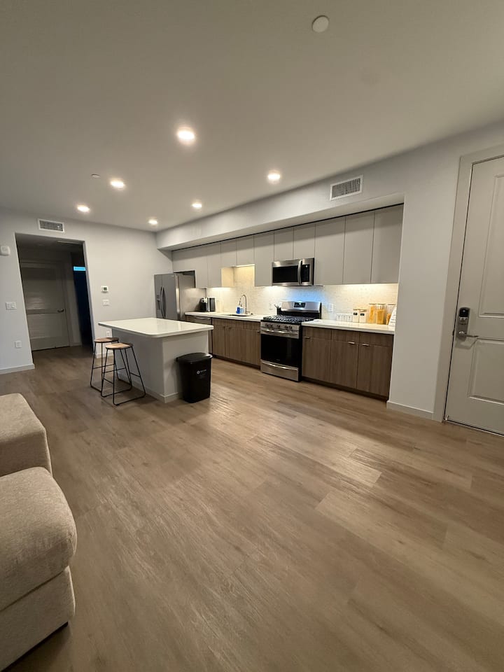 Modern Apartment In Downtown Napa Valley - Napa, CA