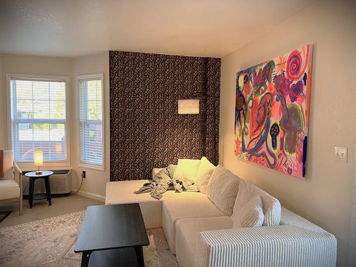Bumblebee Suite At Grey Hawk • Kitchen! | Pets Ok - Lake Lure, NC