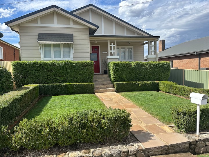 Alvane Cottage - Goulburn