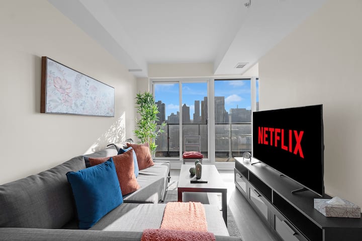 3br - Free Parking - City View - Walkable - Toronto, ON