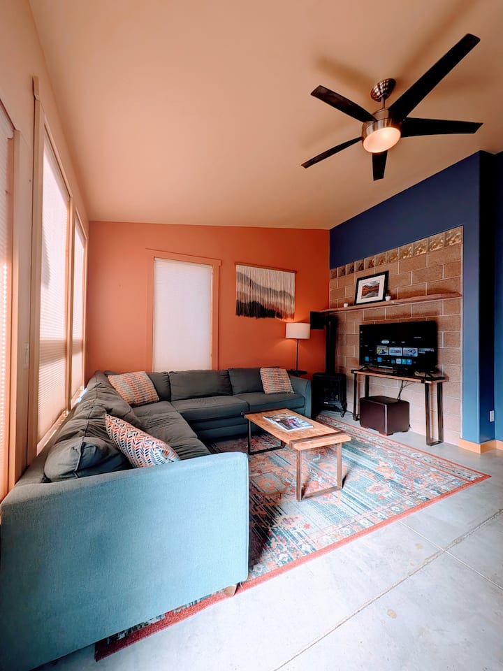 Cozy / Ev-charging / Colorful - Salida, CO