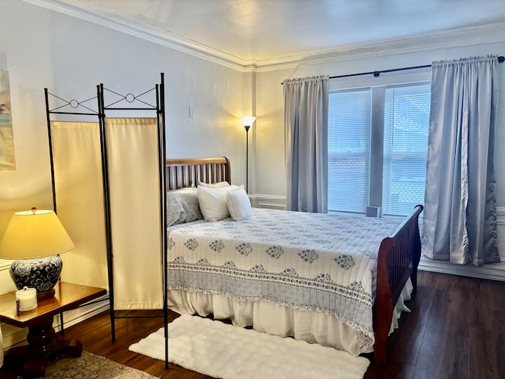 Cozy Lincoln Park Studio Apartment - Chicago