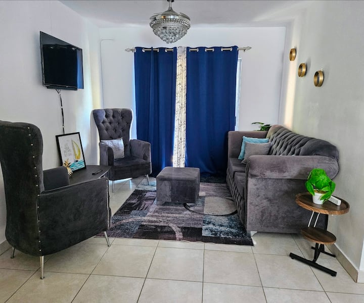 Caleta Breeze | 3br Apt Near The Ocean  Sleeps 8 - La Romana