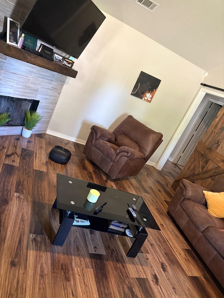 Cozy & Comfortable Home With Relaxing Living Space - Vicksburg, MS