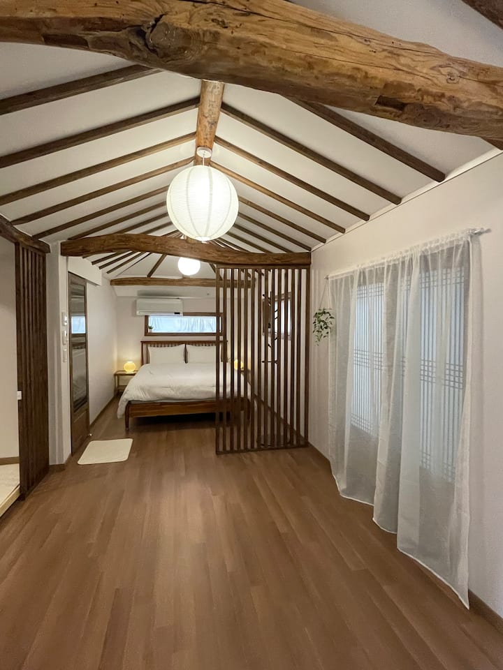 Romantic Hanok Stay For Couple/traditional Toetaru - Gyeongju-si