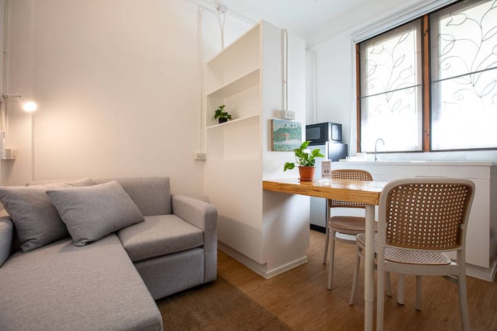 1113 - Deluxe Studio Off The Beaten Path - Bangkok