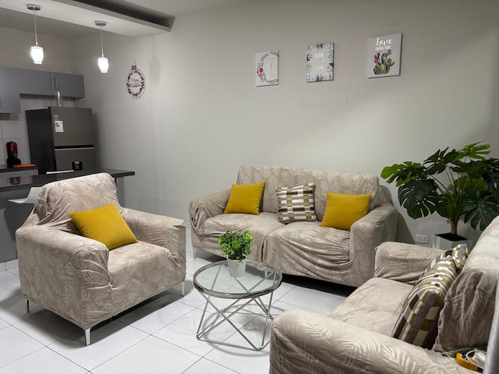 Apartamento En  Zona Residencial, Con áReas Verdes - Huánuco