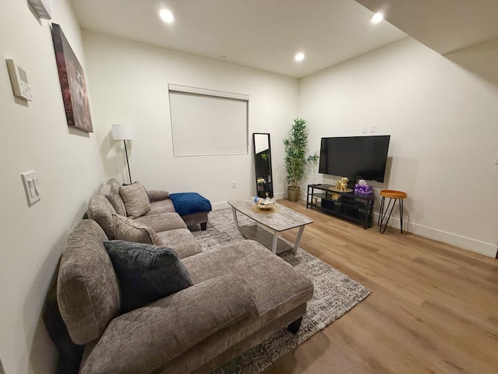 Hollywood 1br Oasis - Free Parking - Walk Of Fame - Hollywood, CA