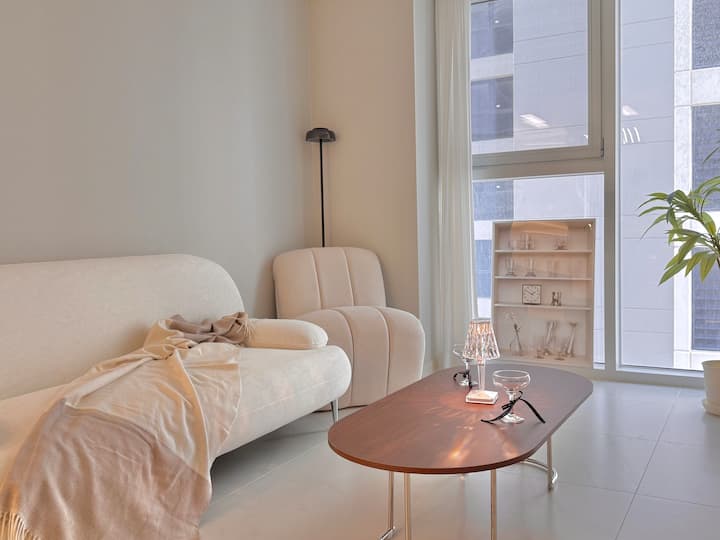 [일상의리셋] 해변5초 /지하철역5분 /방2욕실2거실1 /광안리 /해운대 /드론쇼 - Busan