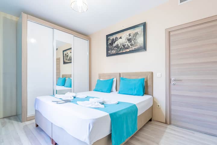 Metrobüs Yanı 1+1 Mutfaklı Odalar - Sefaköy