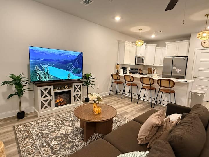 Biloxi Coastal Haven | Walk To Beach| - 比洛克西