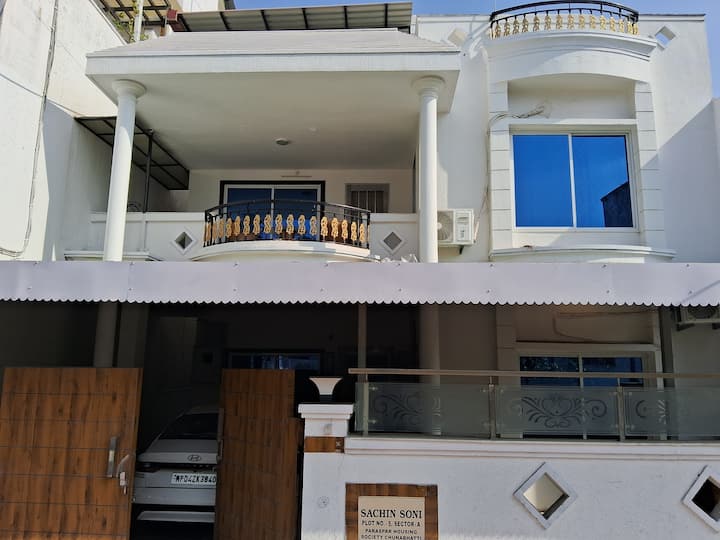 5 Bhk Cheerful Bunglow - Bhopal