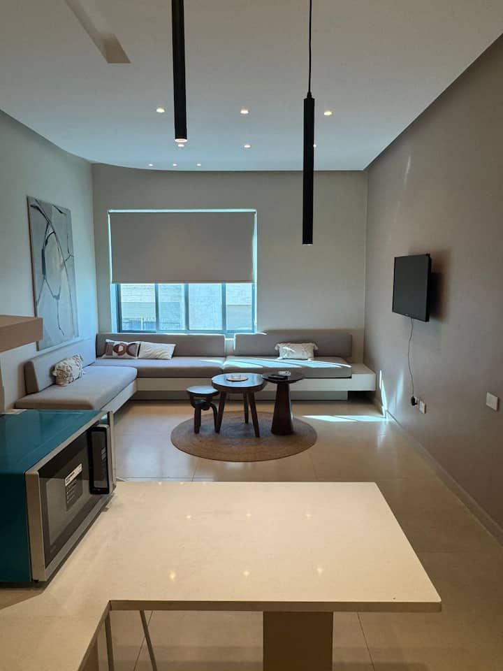 Haya Luxury Rental Studios - Large - Amman