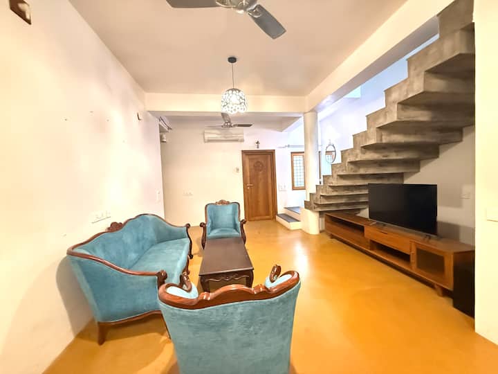 Oliyagam (Jacuzzi, Parking & Kitchen) - Pondichéry