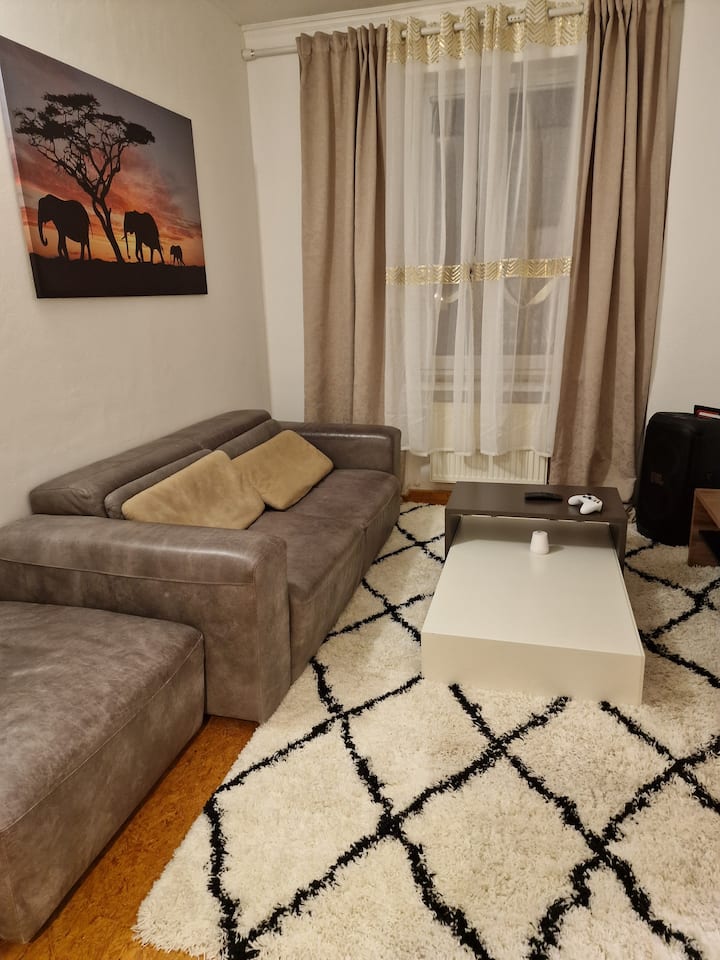 Mitten In Neuss, 20 Min Zu Düsseldorf - Neuss