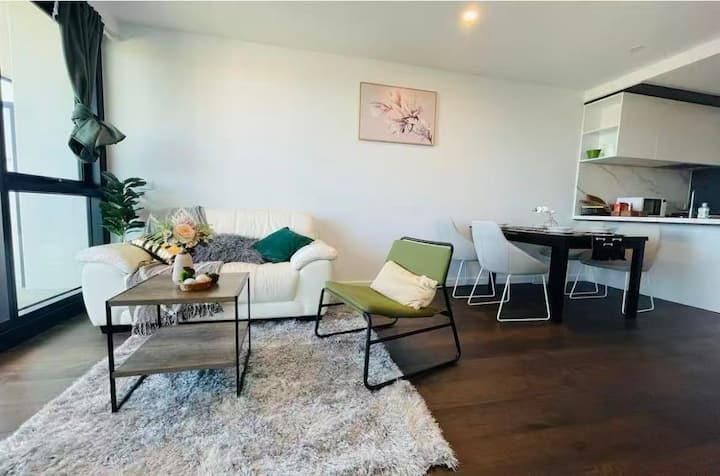 Box Hill Bright Apt To Center - Box Hill