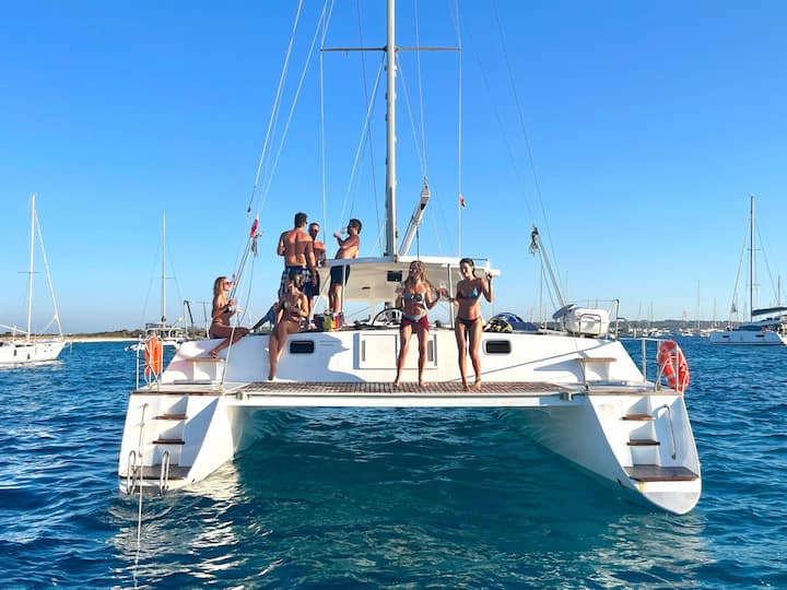 Espacioso Catamarán En Ibiza Y Formentera (15 M) - Ibiza