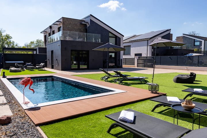 Villa Porta Verde Iii - Pool & Jacuzzi - Balatonkenese
