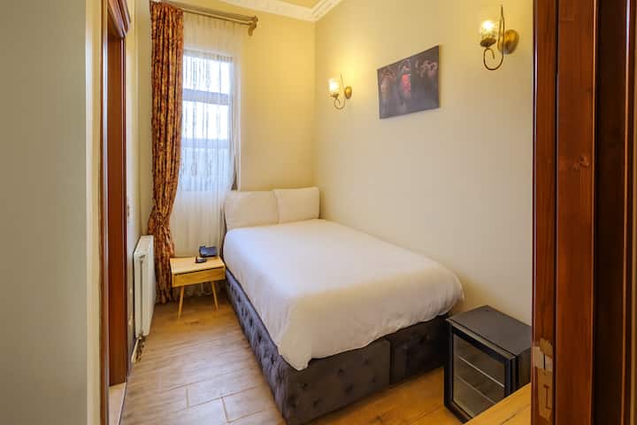 İStiklal’e , Galata’ya Yürüyüş Mesafeli Daire - İstanbul