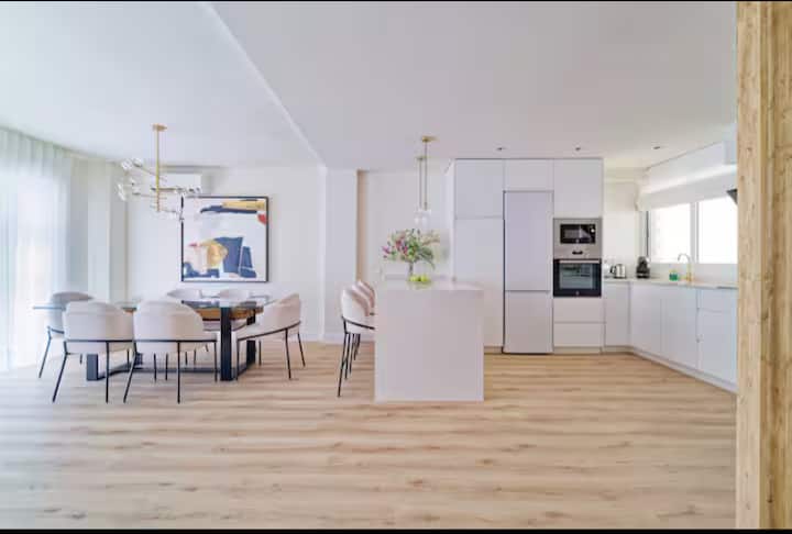 Elegante Alojamiento Completamente Nuevo - Fuengirola