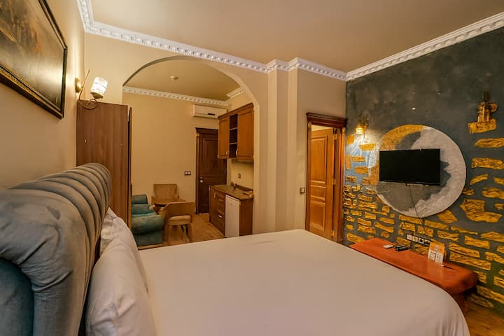 İStiklal Ve Galataya Yakın Mutfaklı Üç Kişilik Oda - Istanbul