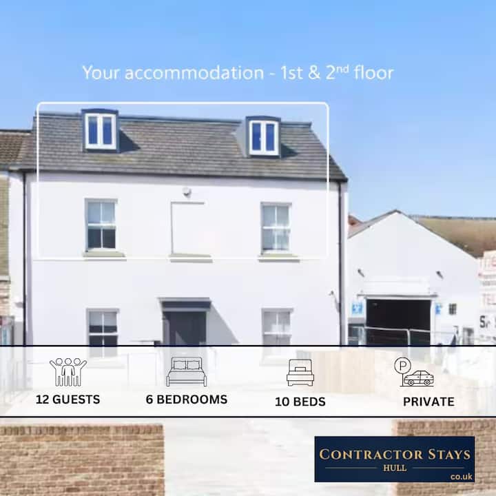 Two Flats Together | Sleeps 12 | Driveway Parking - バーバリー