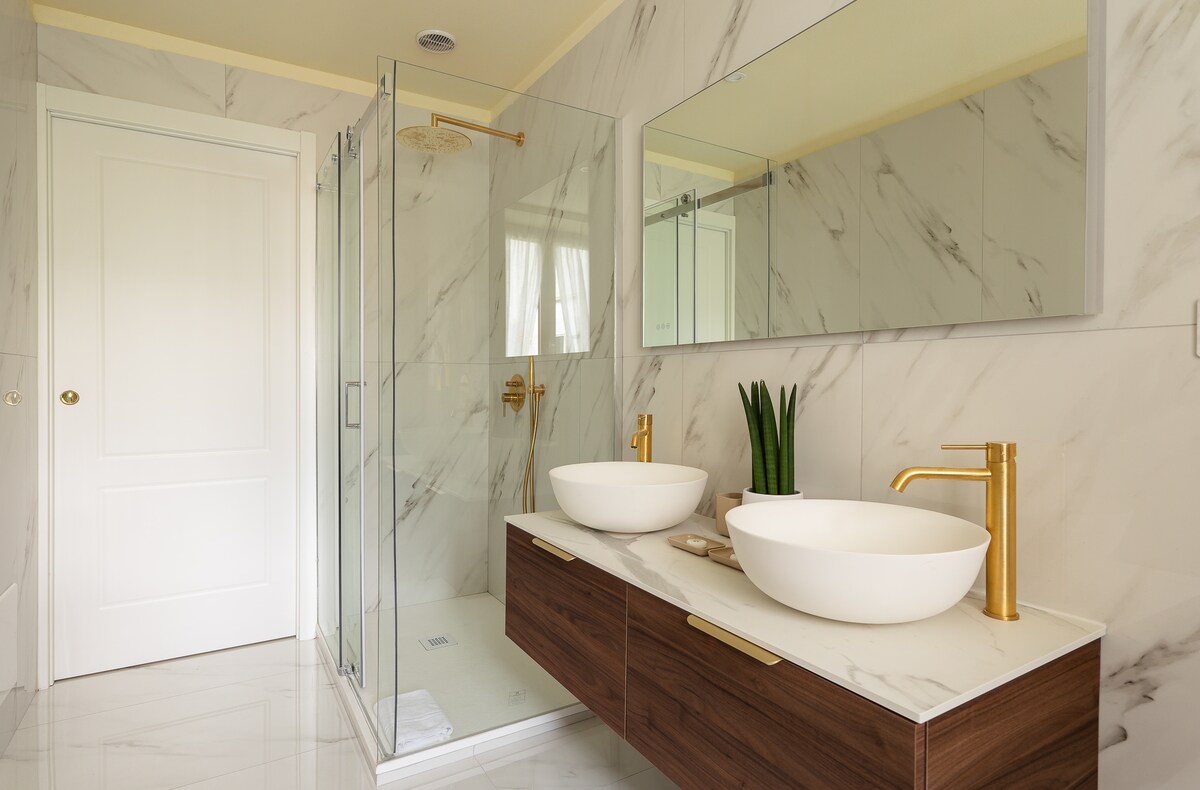 Luxehost | Vue sur le lac T3 à Carate Urio-Côme - Appartements à louer ...