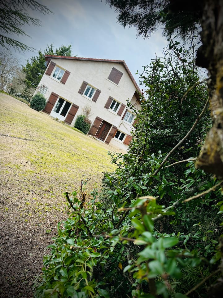 La Maison De Lydie~1ha De Nature, Calme Absolu - Châteauneuf-en-Auxois
