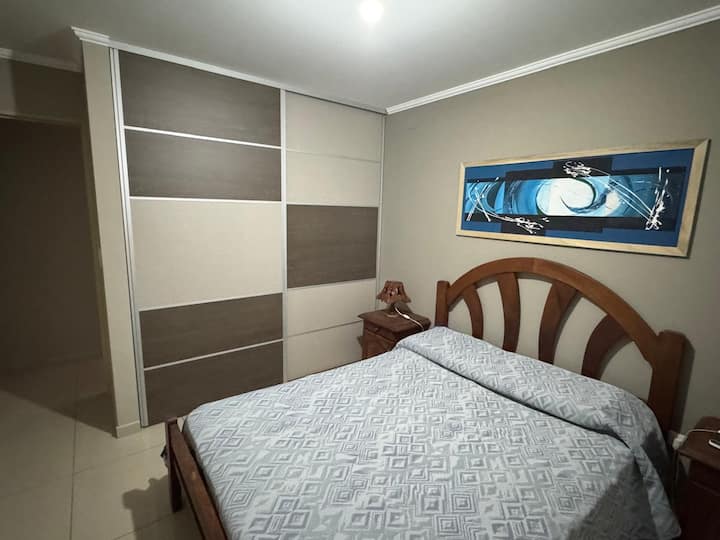 Departamento De Un Dormitorio Y Cochera. - Río Tercero