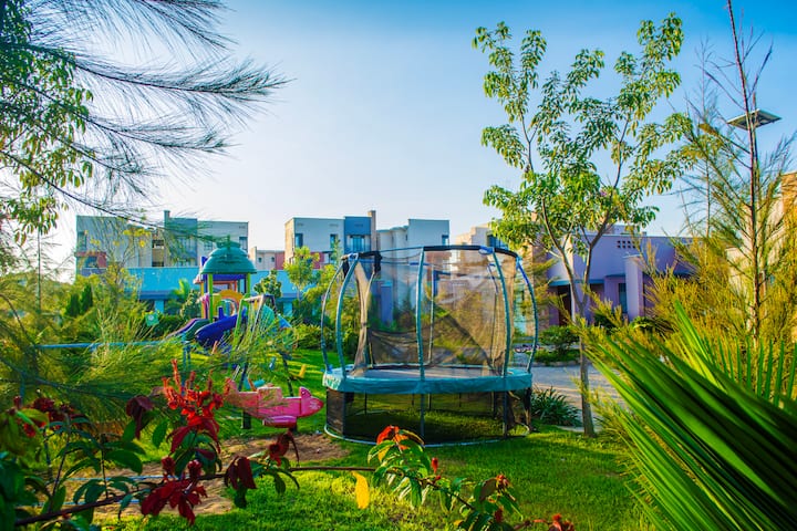 3 Bedrooms Lake Pool -Private Beach And Kids Park - Uganda