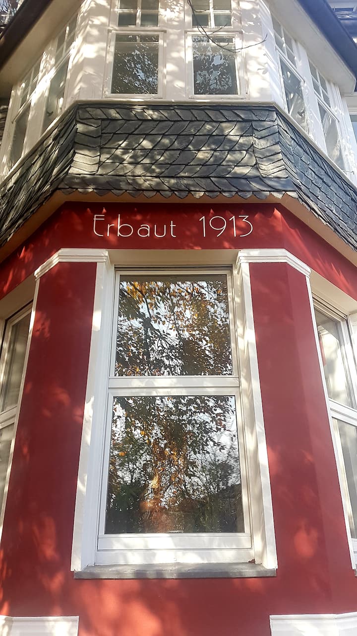 Traumhafte Altbau-wohnung In Denkmal-villa - Hagen