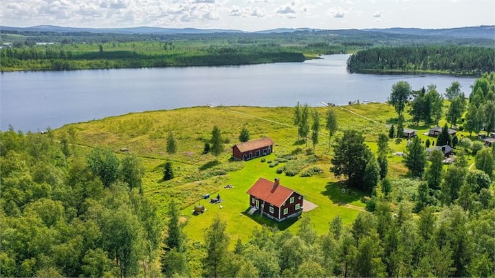 Direkt Am See + Seeblick + Hot Tub + Alleinlage - Suède