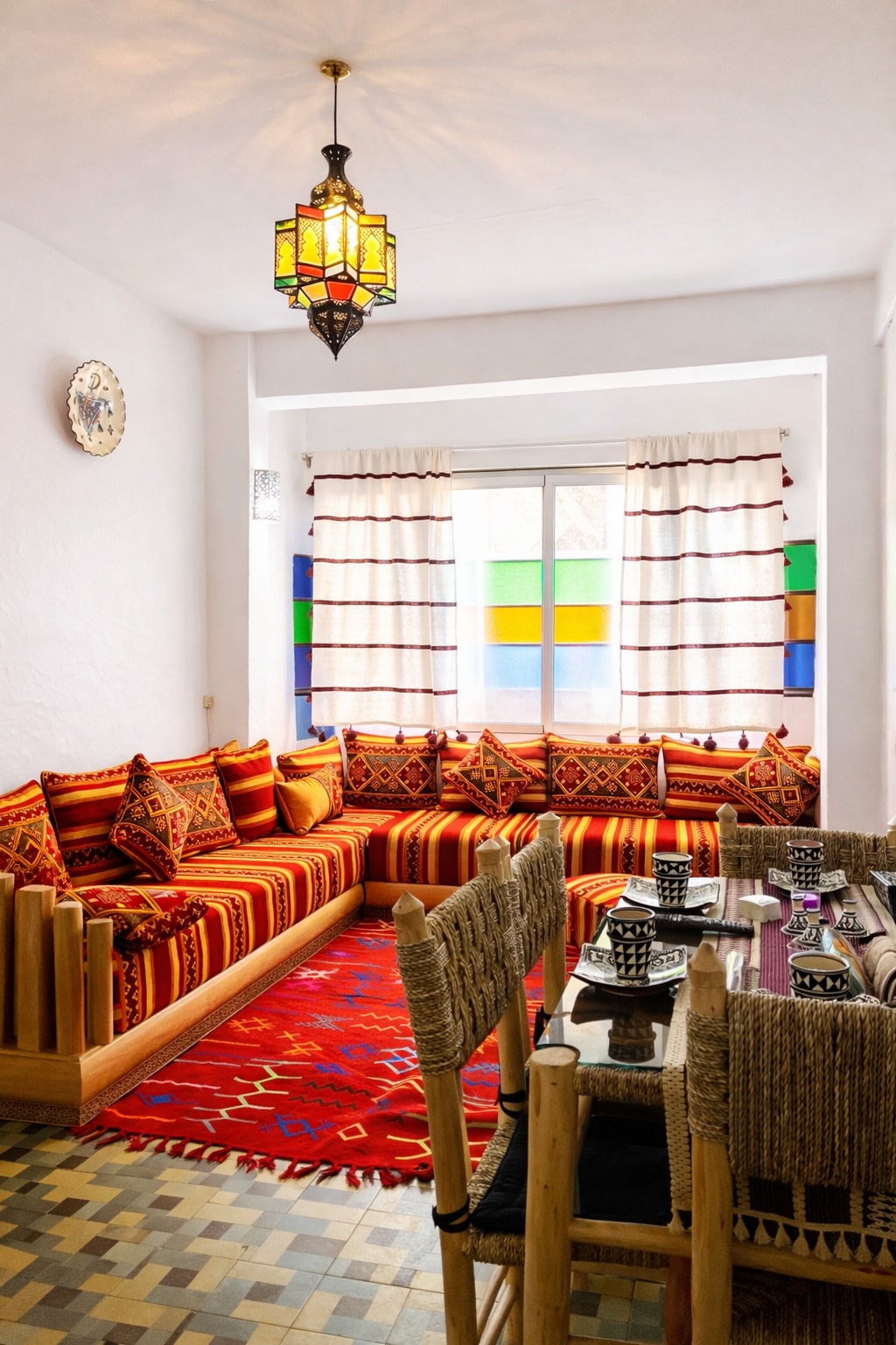 Appartement marocain authentique dans le centre-ville-Netflix - Maisons ...