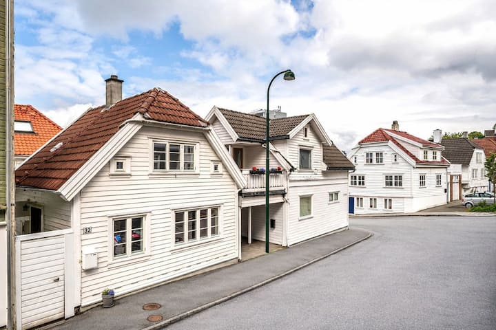Central Stavanger House With Patio - Stavanger