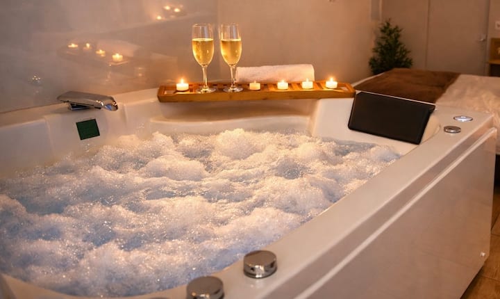 Perle D’azur•
Suite•jacuzzi•parking Privé•mer 5min - Menton