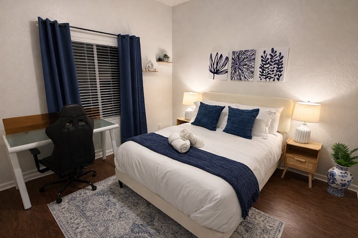 Stunning Vacation Home *8 Min From The Beach - Deerfield Beach, FL