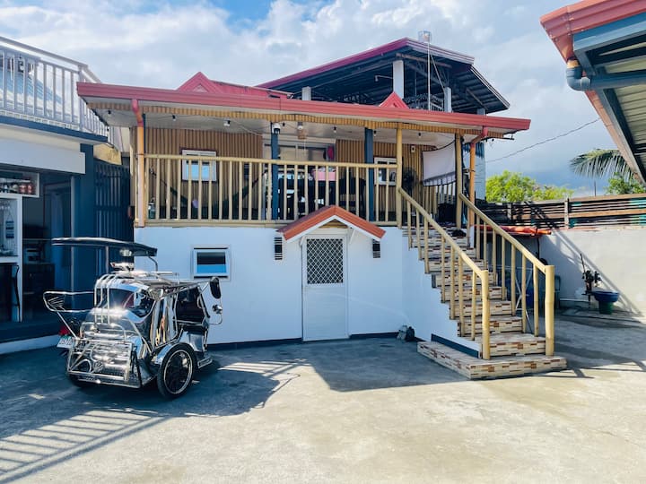 Modern Kubo By The Beach W/ 3 Bedrooms - Lingayen