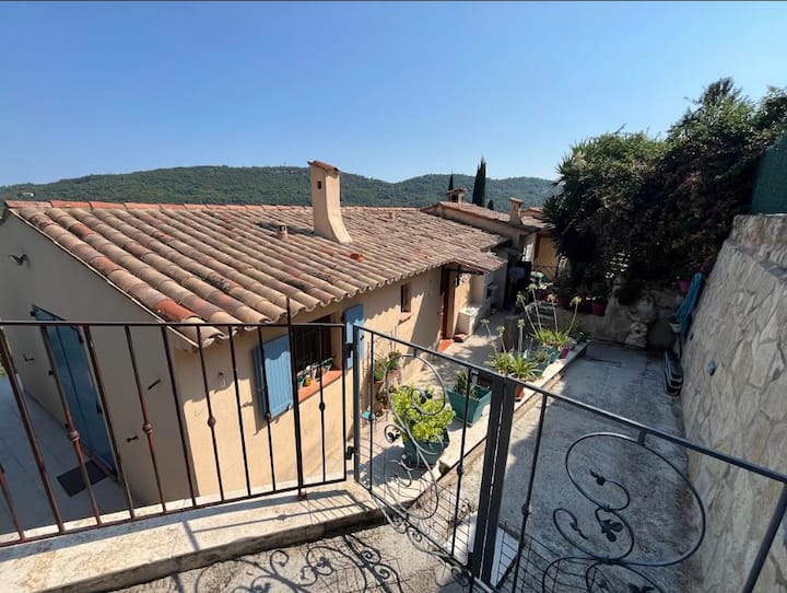Appartement T2 Bar Sur Loup - Vue Vallée - Tourrettes-sur-Loup